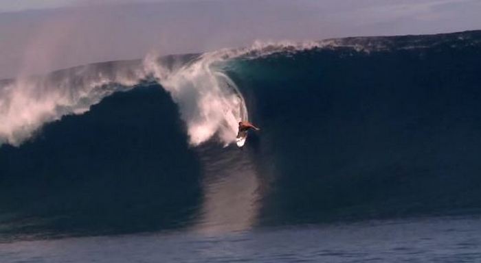 Pacific Pirates - Chasing down the Monster Waves - The Documentary Network