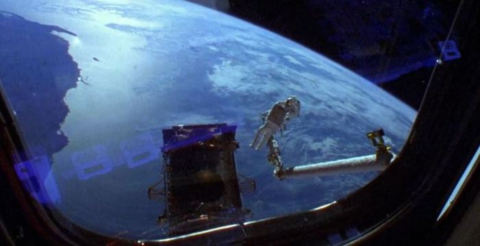 The Overview Effect - An Experience that transforms Astronauts ...